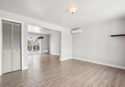 Bungalow à vendre, Maison à vendre Sainte-Hélène-de-Bagot - VID# 378j